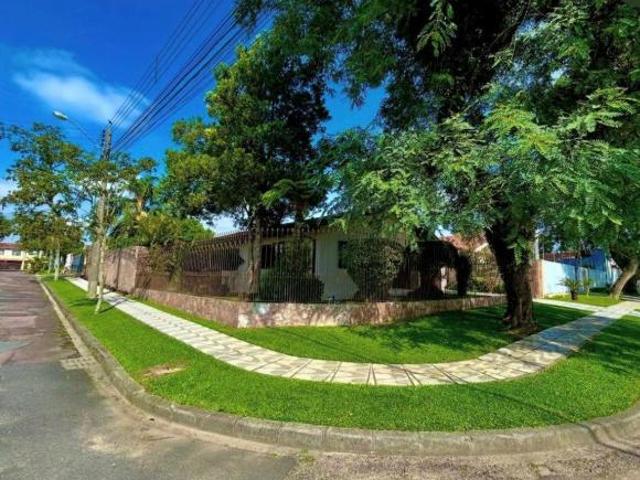 Magnífica casa térrea de esquina com 4 quartos no Boqueirão