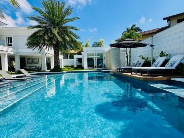 Magnifica Casa á venda no Jardim Acapulco no Guarujá | QVista Inteligência Im.