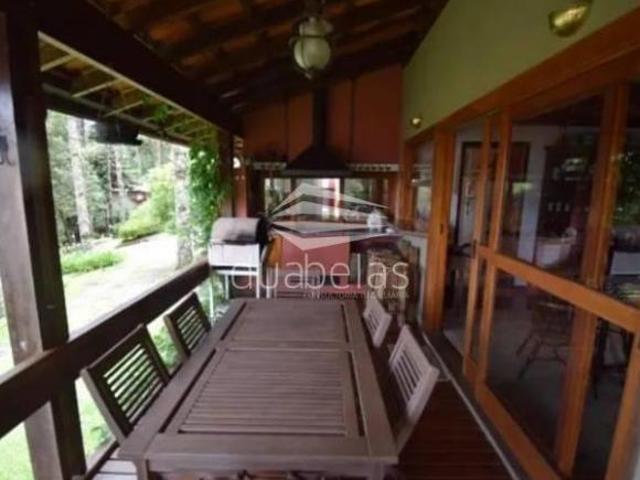 Magnífica Casa, à Venda em Campos do Jordão