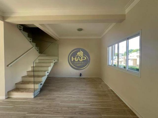 Magnífica Casa à Venda em condomínio de vilas em Valinhos SP