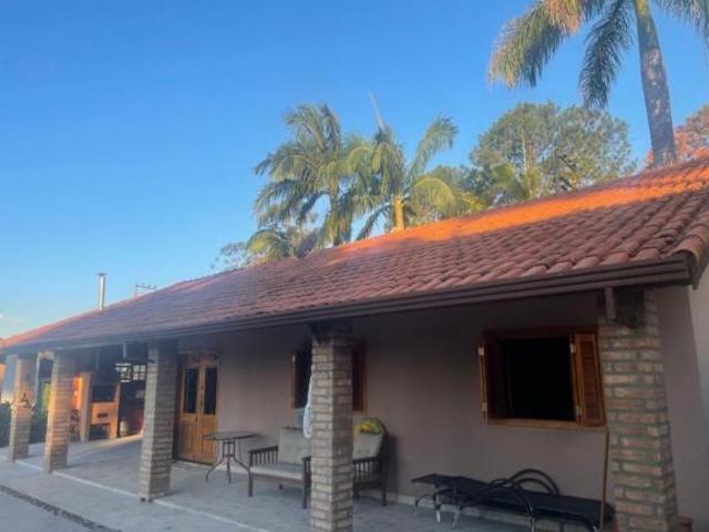 Magnífica Casa à Venda em Itupeva SP Village Águas de Santa Elisa 5 Quartos, 3 Suítes, 2 Salas, 5
