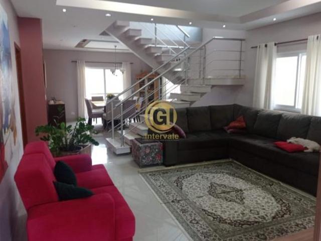 Magnífica casa à venda em Jacareí SP, no bairro Loteamento Villa Branca: 4 quartos, 4 suítes, 2 sala