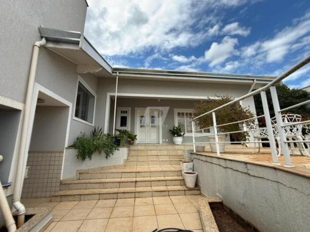 Magnífica casa à venda em Piracicaba SP, bairro Nova Piracicaba, 3 quartos, 1 suíte, 1 sala, 3 banhe