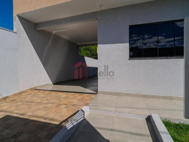 Magnífica Casa à Venda em Umuarama PR, Jardim Aeroporto II: 3 Quartos, 1 Suíte, 1 Sala, 1 Banheiro!