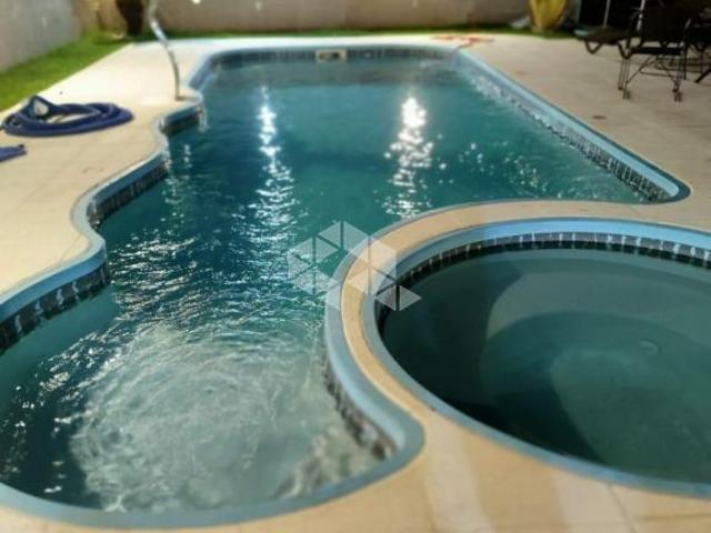 Magnifica casa com 5 suites no condominio Condado de Castella