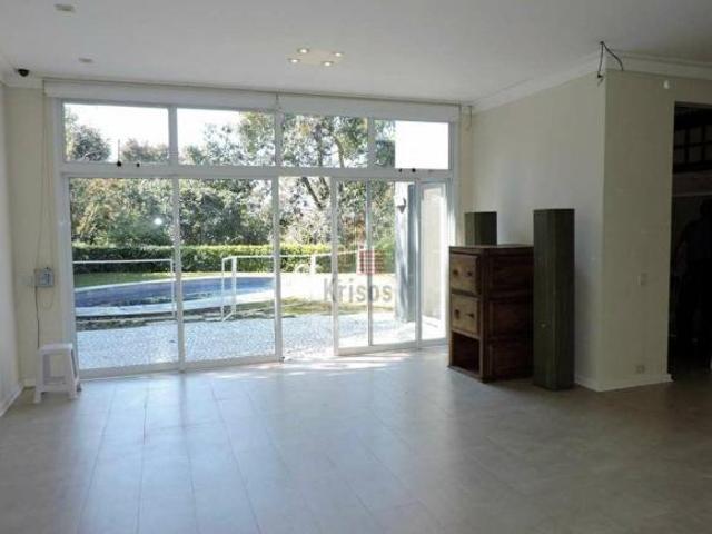 Magnífica Casa de Alto Padrão com Vista Privilegiada!