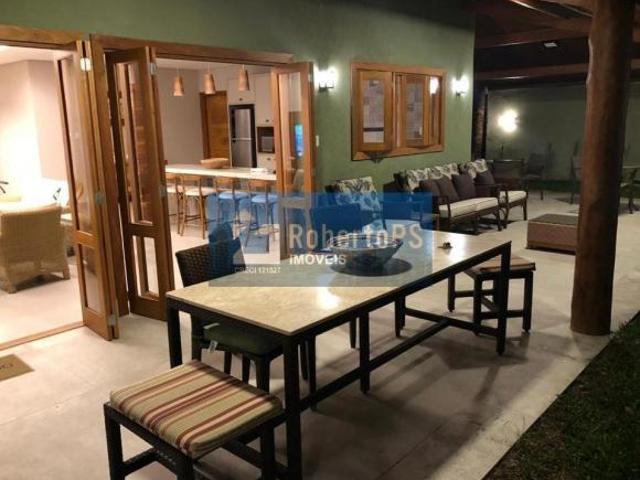 Magnífica Casa de Luxo à Venda em Ubatuba SP, Bairro Maranduba 3 Quartos, 3 Suítes, 2 Salas, 6 Ban