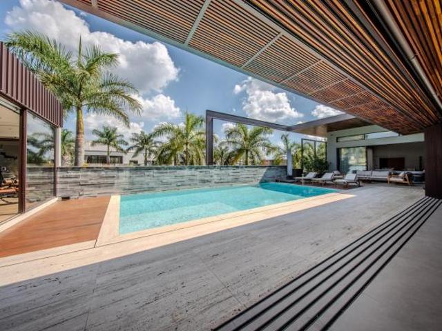 Magnífica Casa em Condomínio de Luxo em Alphaville Nova Esplanada, Votorantim SP: 4 quartos, 4 suíte