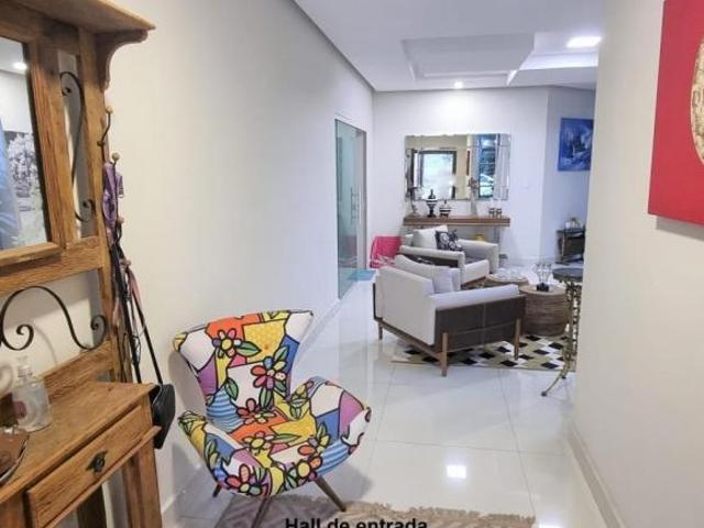 Magnífica Casa no Condomínio Reserva dos Lagos: Espaços Amplos, Acabamentos de Alto Padrão e Vista Ú