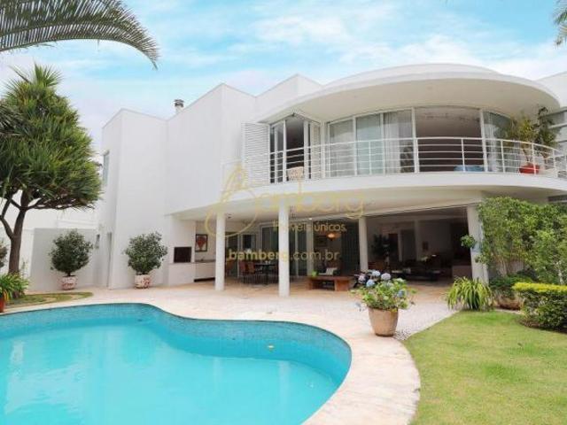 Magnífica Maison no Jardim Guedala ! Premiada com o Prêmio Nacional de Arquitetura