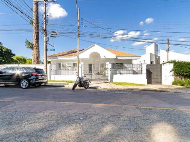 Magnífica Mansão Alto Padrão, localizada no Bairro Seminário Los Angeles