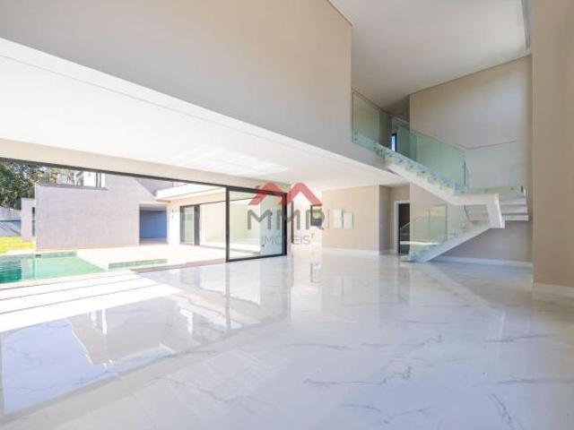 MAGNÍFICA RESIDENCIA EM CONDOMÍNIO A VENDA DA REGIÃO DE SANTA FELICIDADE