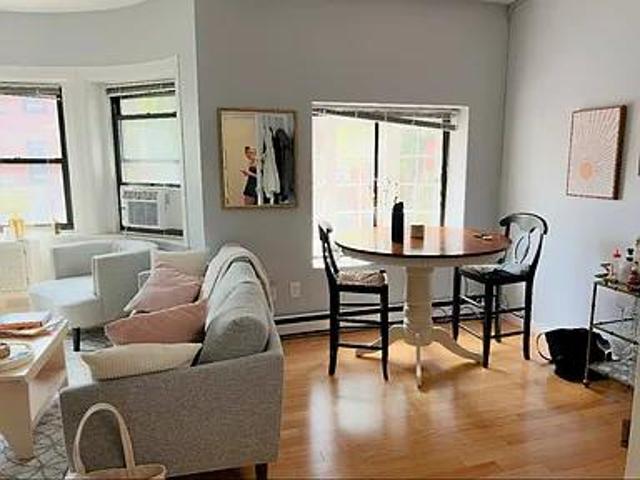 Magnificent 2 Bedroom Floor Through Apartment