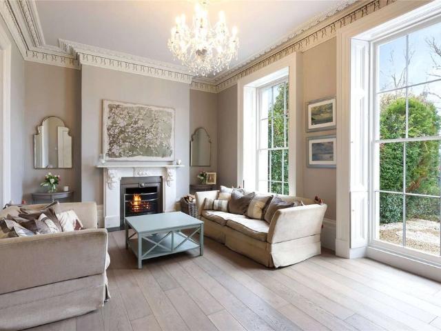 Magnificent Grade II listed regency villa