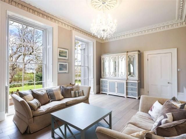 Magnificent Grade II listed regency villa