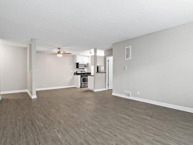 Magnolia 2 Bedroom Apartment for Rent at 14358 Magnolia Blvd, Los Angeles, CA 91423 Sherman Oaks