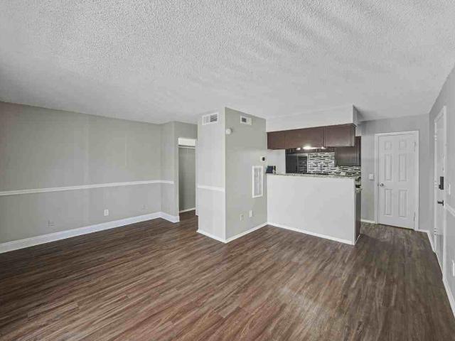 Magnolia Apartments 2 Bedroom Apartment for Rent at 2320 Conway Rd, Conway, FL 32812 Conway