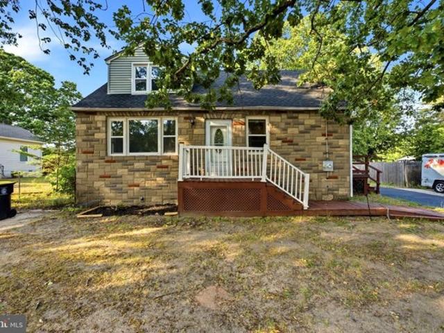 Magnolia Ave, West Berlin, Home For Sale