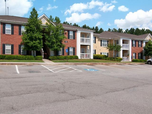Magnolia Creste Apartments 3 Bedroom Apartment for Rent at 201 Butler Industrial Dr, Dallas, GA 30132