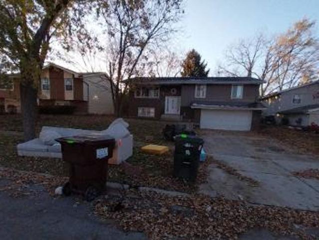 Magnolia Dr