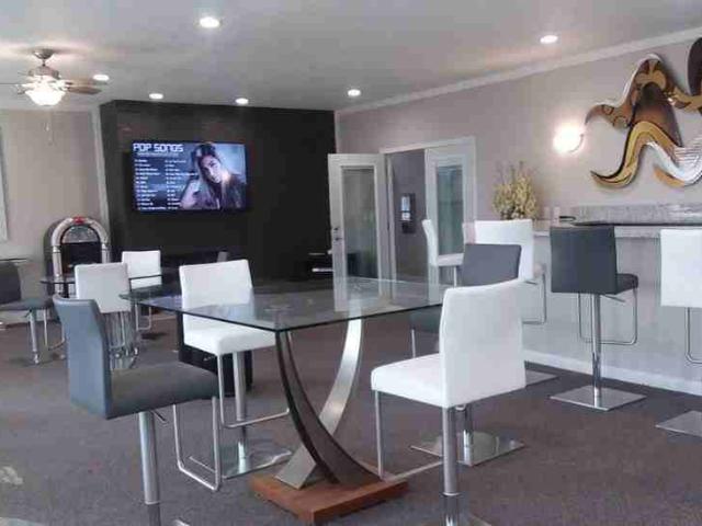 Magnolia Lake Studio Apartment for Rent at 4141 South Seneca Street, Wichita, KS 67217 South Seneca