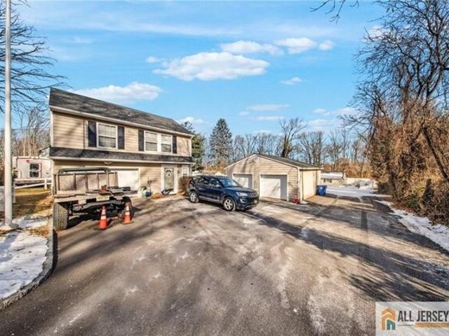 Magnolia Ln, Middletown, Home For Sale