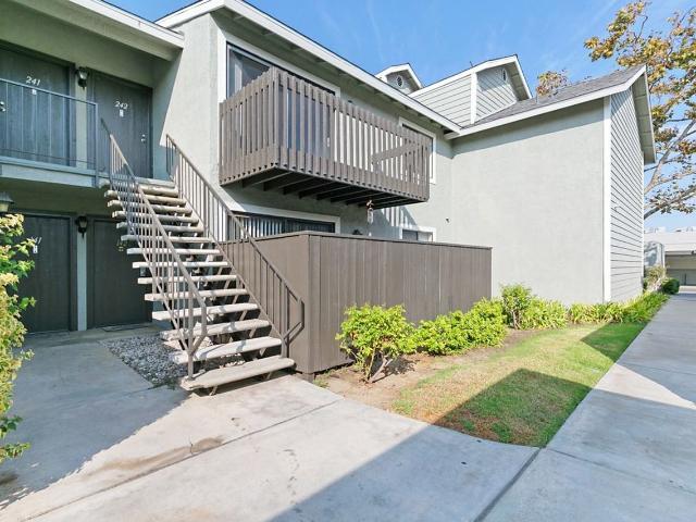 Magnolia Plaza Apartments 1 Bedroom Apartment for Rent at 2560 W La Palma Ave, Anaheim, CA 92801