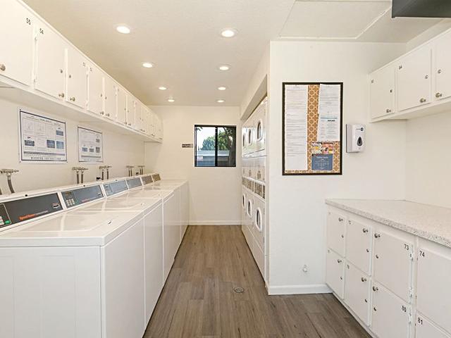 Magnolia Plaza Apartments 2 Bedroom Apartment for Rent at 2560 W La Palma Ave, Anaheim, CA 92801