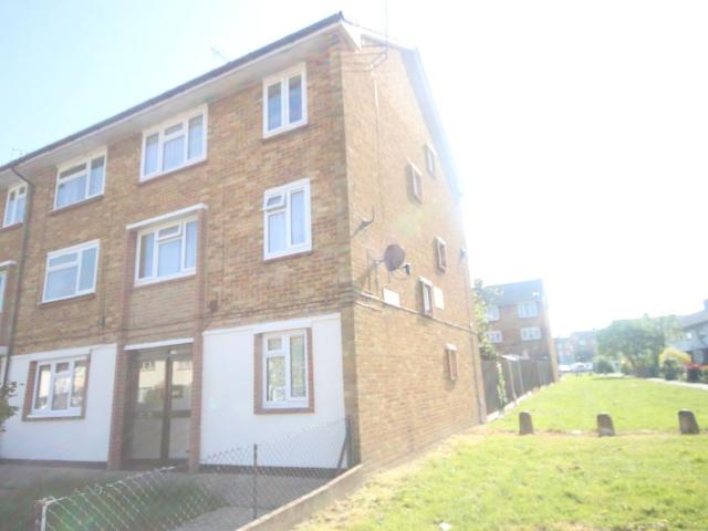 Magnolia Street, West Drayton UB7, 1 bed flat to rent, £1,350 pcm | PrimeLocation