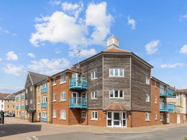 Magnus Place, Shoreham By Sea BN43, 2 bed flat to rent, £1,850 pcm | PrimeLocation