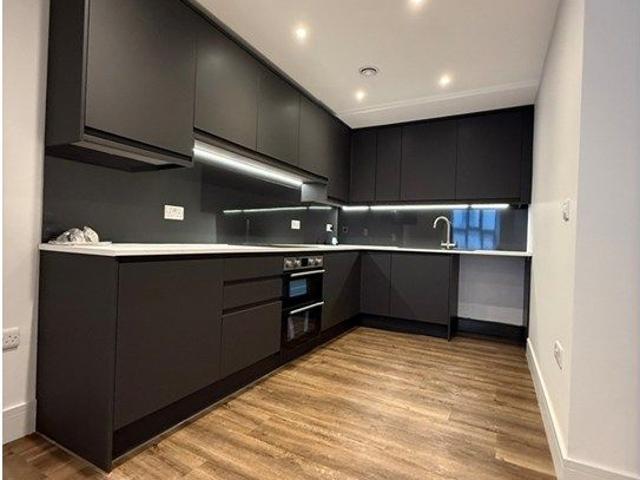 Magpie Hall Road, Chatham ME4, 1 bed flat to rent, £1,050 pcm | PrimeLocation