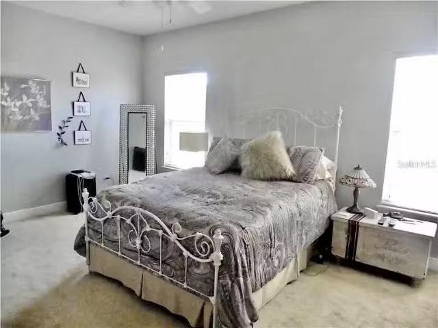 MAITLAND, FLORIDA $2,900 3 Bedroom 2.5 Bathroom Townhouse In.