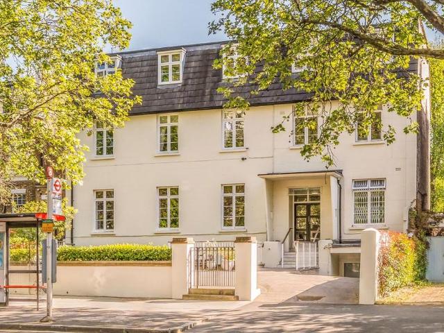 Maida Vale, Maida Vale W9 2 bed flat to rent £4,498 pcm £1,038 pw