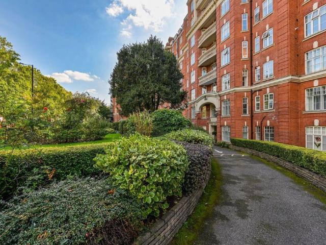 Maida Vale, Little Venice, London, W9 2 bed flat to rent £4,000 pcm £923 pw