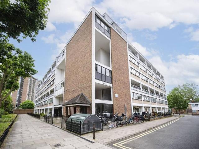 Maida Vale, London W9, 3 bed flat to rent, £2,400 pcm | PrimeLocation