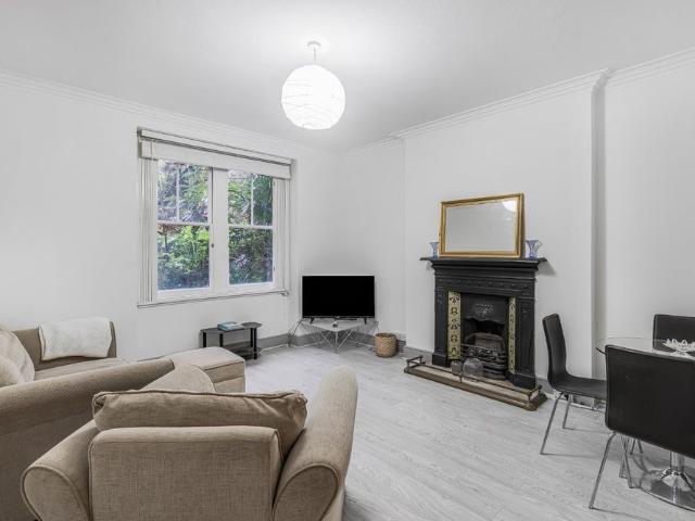 Maida Avenue, Bayswater, London, W2