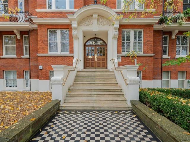 Maida Avenue, Maida Vale W2, 2 bed flat to rent, £2,900 pcm | PrimeLocation
