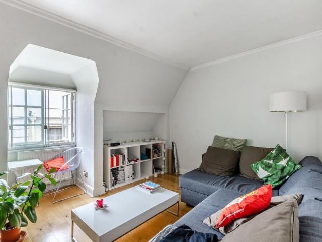 Maiden Lane, Covent Garden, London, WC2E 1 bed flat to rent £3,684 pcm £850 pw