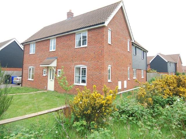 Maidenhair Way, Red Lodge, Bury St. 4 bed detached house to rent £2,350 pcm £542 pw