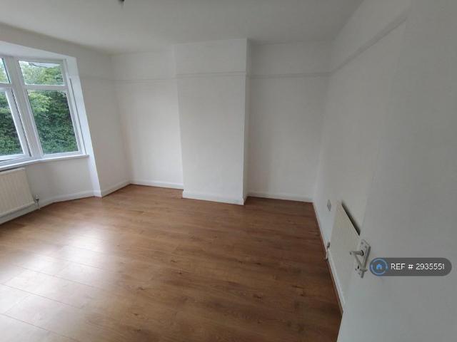 Maidenhead, Maidenhead, SL6 1 bed maisonette to rent £1,600 pcm £369 pw
