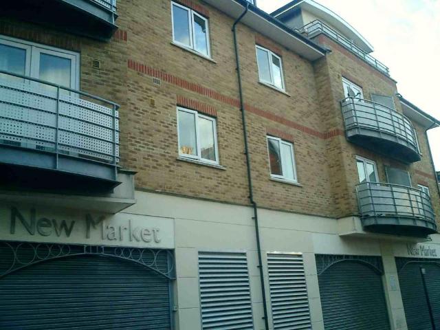 MAIDENHEAD, NEW MARKET 1 bed flat to rent £1,225 pcm £283 pw
