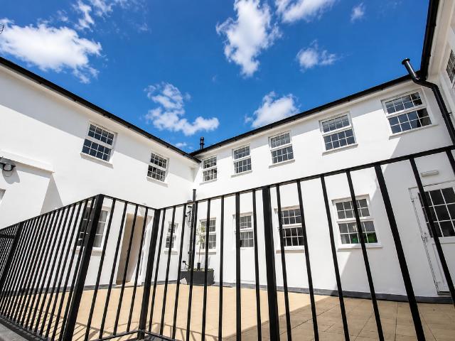 Maidenhead Street, Hertford SG14, 1 bed flat to rent, £1,075 pcm | PrimeLocation
