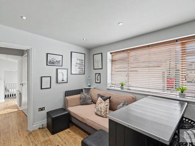 Maidenhead Yard, Hertford SG14, 1 bed maisonette to rent, £1,250 pcm | PrimeLocation