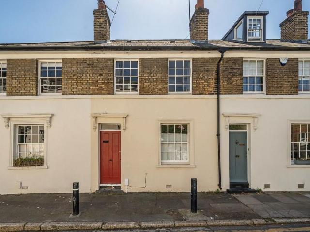 Maidenstone Hill, Greenwich 3 bed terraced house to rent £2,900 pcm £669 pw