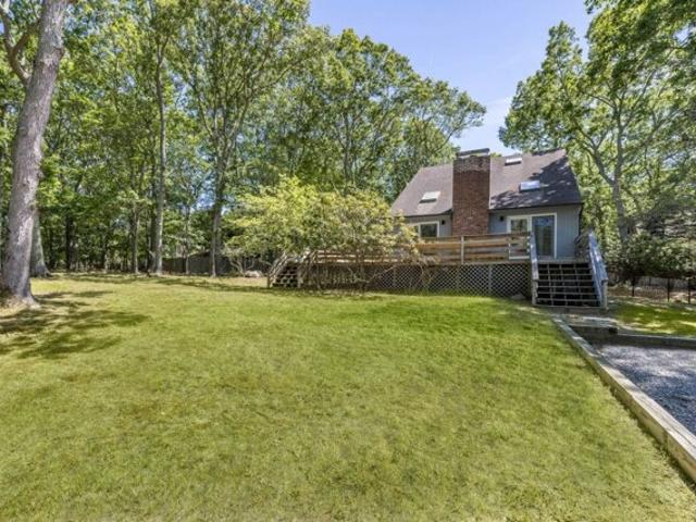 Maidstone Park Rd, East Hampton, Home For Sale