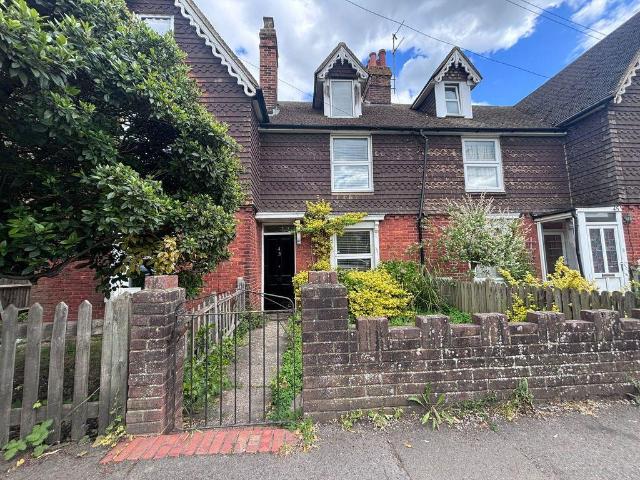 Maidstone Road, Tonbridge 3 bed terraced house to rent £1,675 pcm £387 pw