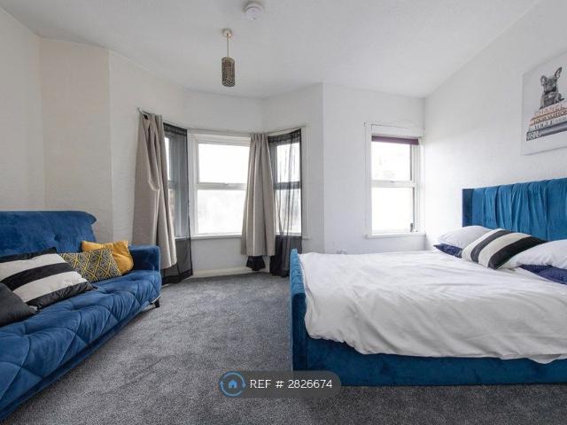 Maidstone Road, Chatham ME4, Room to rent, £600 pcm | PrimeLocation