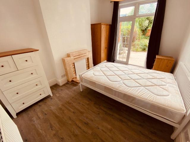 Maidstone Road, London N11, Room to rent, £737 pcm | PrimeLocation