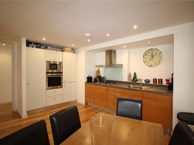Main Mill, Mumford Mills, Greenwich. 1 bed flat to rent £2,100 pcm £485 pw