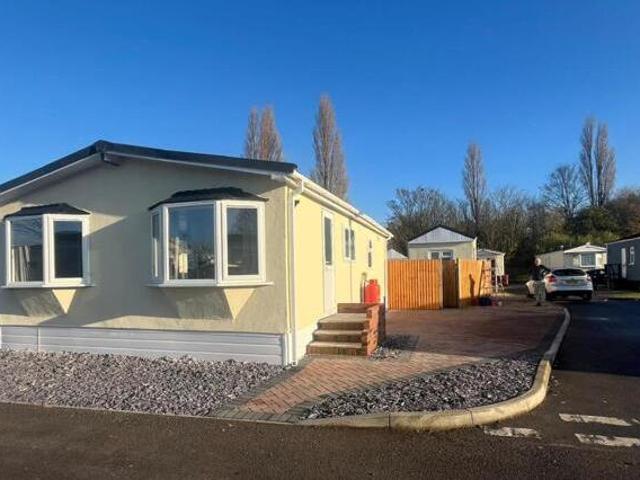 Main Avenue, Charnwood Park Estate, 2 Bedroom Park